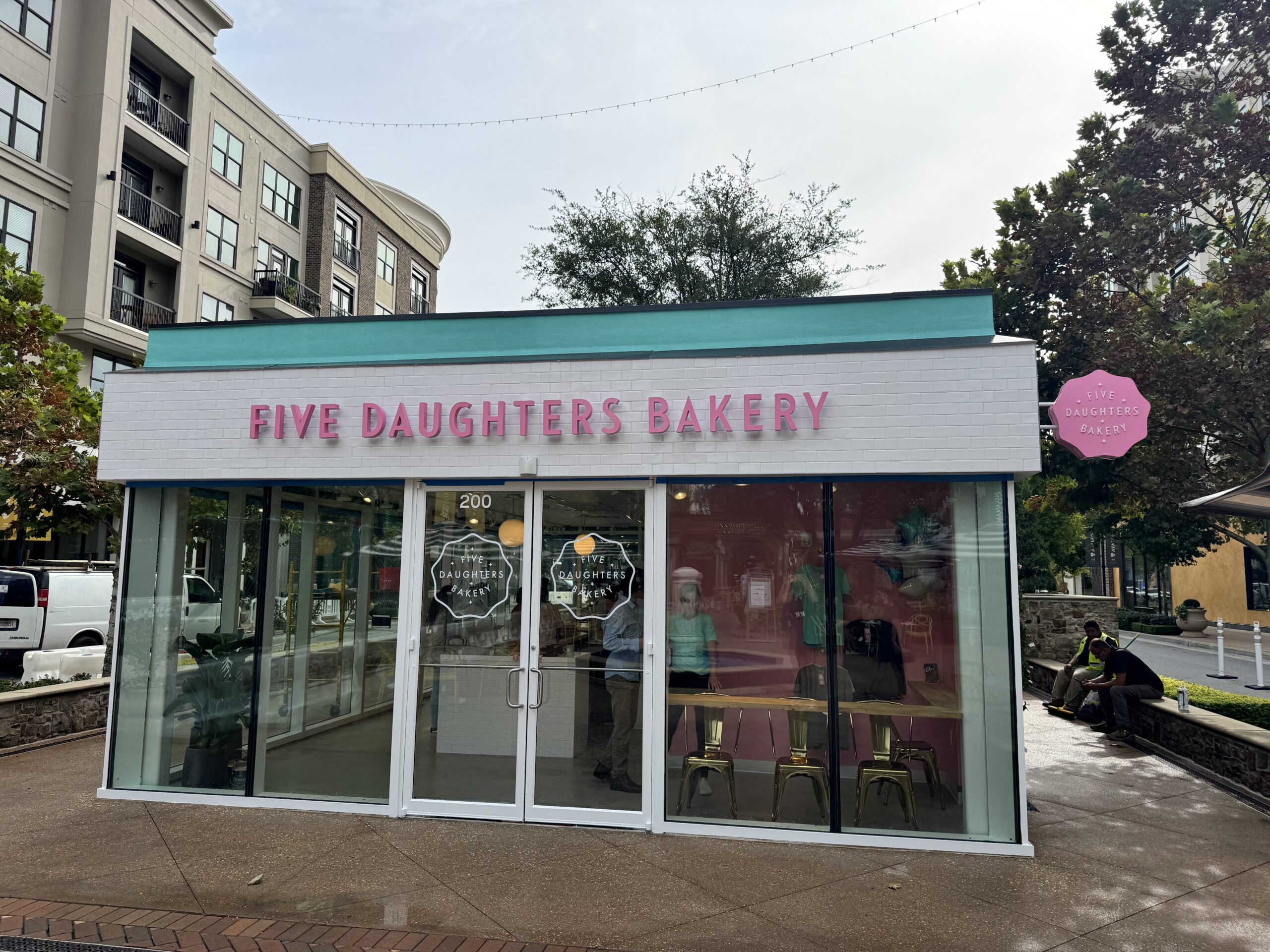 Five Daughters Bakery - Avalon in Alpharetta, GA